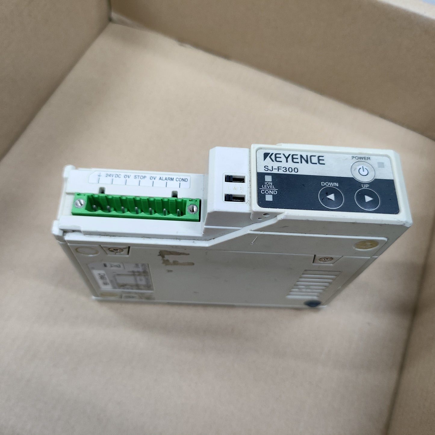 KEYENCE SJ-F300 Static Eliminator – Rockss Automation